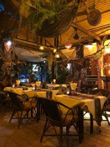 Cafes And Restaurants Whats The Difference Limepack