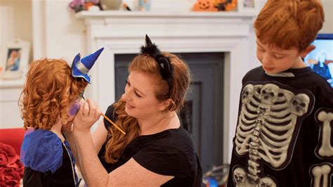 20 Iconic Halloween Costumes For Redheads H2bar