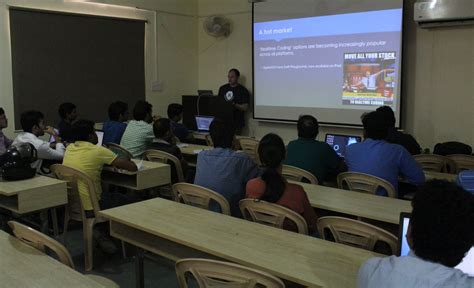 C Corner On Twitter Xamarinmeetup Realtime Coding With Xamarin Session Started By Rdavis
