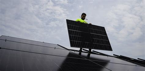 Small Scale Solar Has Key Benefits And One Critical Weakness Over
