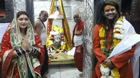 Hansraj Raghuwanshi मेरा भोला है भंडारी के गायक हंसराज पहुंचे बाबा महाकाल के दरबार कोमल