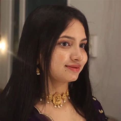 𝒏𝒂𝒊𝒏𝒂𝒂 🌜 Asna Aneesh • Threads Say More