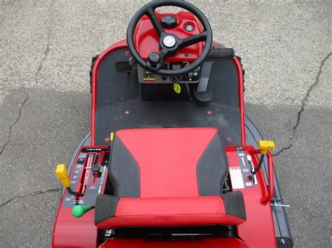 中古乗用草刈機 アテックス R9824FB 4WD 栃窪農機株式会社