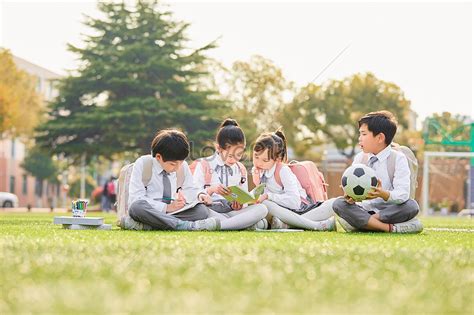 Pupils Reading Books On The Playground Picture And Hd Photos Free Download On Lovepik Pupils Reading Books On The Playground Picture And Hd Photos Free Download On Lovepik