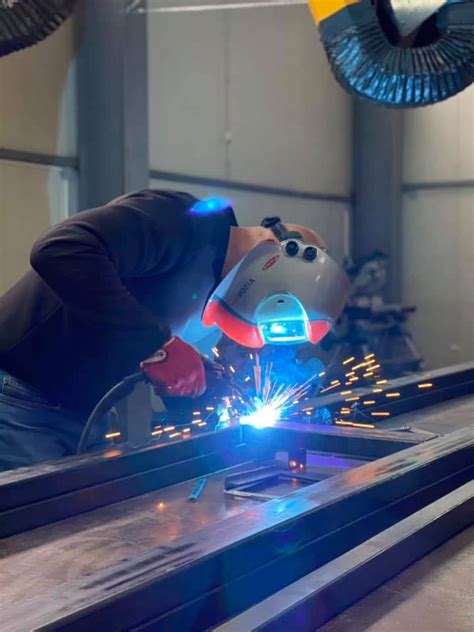 Библиотека Детенце хубаво пиленце любаво Къде под мишница с таз малка книжица Отивам