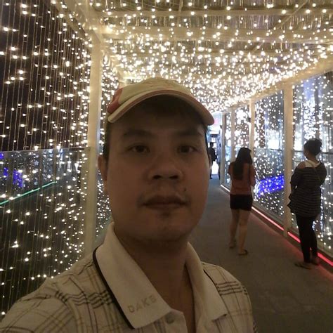 សុខា រស់