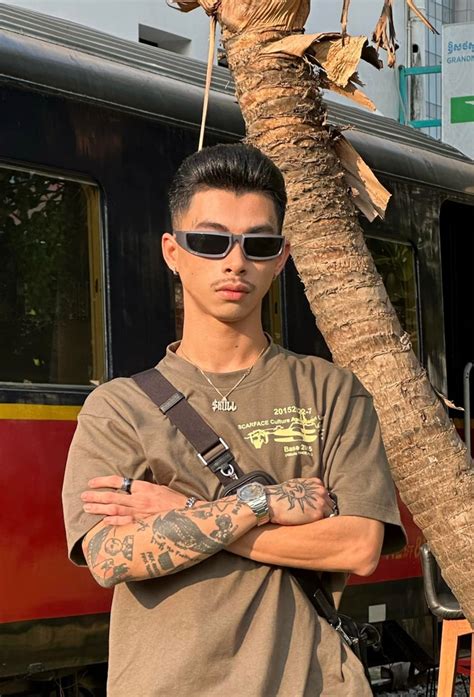ឡូយម្ល៉េះ តារាប្រុសទាំងនេះ សាក់លើដៃយ៉ាងទាក់ទាញ Khmerload Cambodia