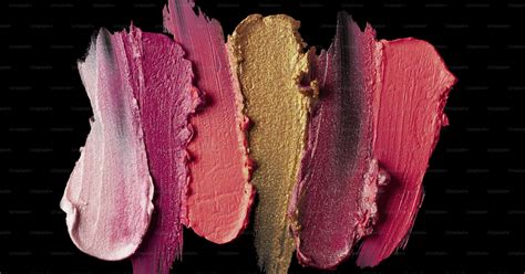 얼룩진 붉은 보라색 겨자 노란색 분홍색 질감 색조 또는 립스틱 흰색과 여러 가지 색상의 배경 사진 Unsplash의 적갈색 이미지