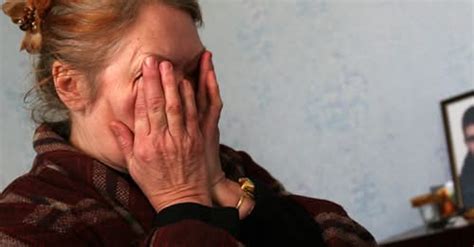 Майка ми ме остави при баща ми и избяга Срещнахме се много години по