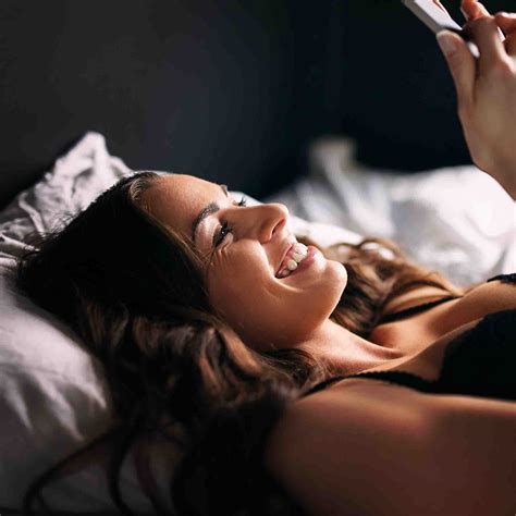 72 Best Goodnight Texts For Her