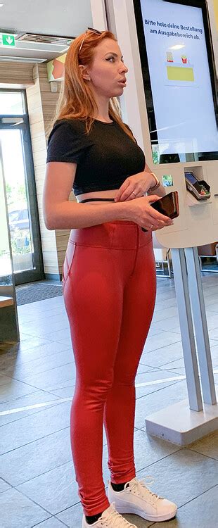 Hottie With Tight Pants And Great Ass Spandex Leggings And Yoga Pants Forum
