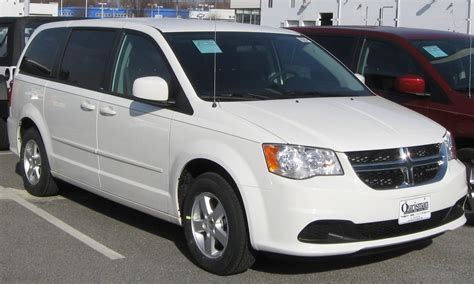 5 Minivans With Decade Long Lifespans And 5 That Constantly Visit Shops