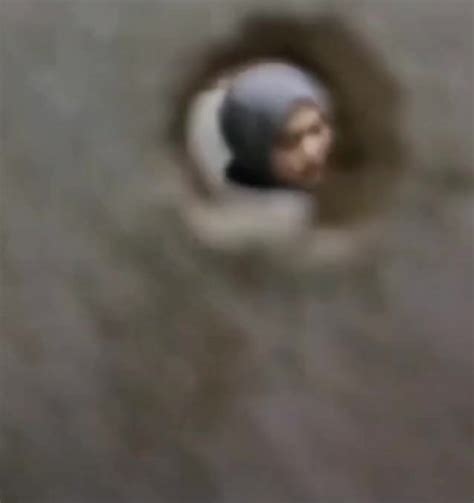 Hijab Girl Toilet Spy Video 4