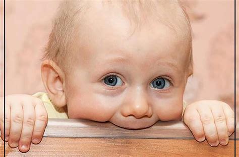 علائم دندان درآوردن نوزاد چیست؟ مراحل و روش های تسکین آن