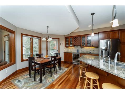 1598 Salem Court Sw Rochester Mn 55902 Mls 7028883 Edina Realty