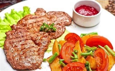 美国人民一日三餐到底吃什么午餐