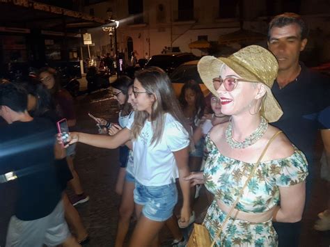 Katy Perry On Vacation In Amalfi Coast In Positano 07112017 Hawtcelebs