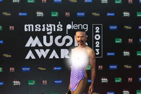 គេកំពុងរិះគន់ រឿងឈុតយប់មិញ តែ ឯម រៀម តបបែបនេះ Khmerload Cambodia Latest News