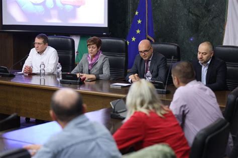 Шефът на ГДБОП Фалшивите банкноти които намерихме по време на акцията са на стойност 125 хил