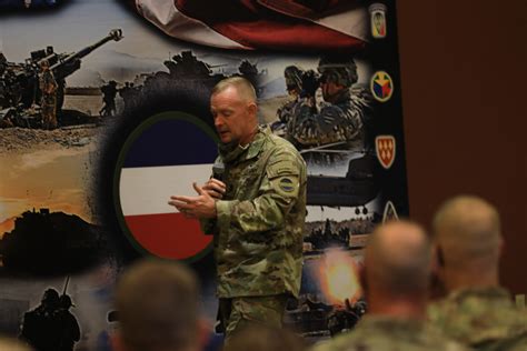 Forscom Csm Todd Sims Gives A Speech To The Forscom Retention Teams Article The United