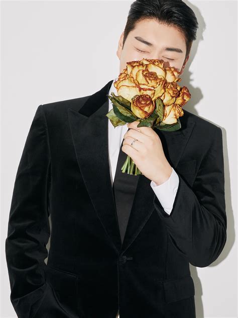 베리굿웨딩 황현하부장 이제얼마남지않은결혼식 조심스레수정본올려봅니다🤍 ⠀ 바라던게그저심플단아담백이었던 나의마음에쏙🤍