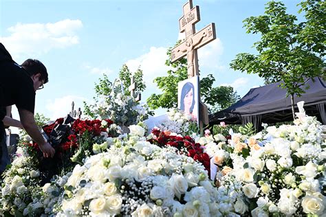 Родные почтили память Анастасии Заворотнюк в особенный день