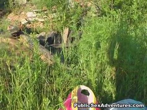 Outdoor Blowjob Delights