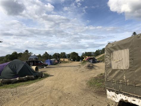 무료 이미지 자연스러운 텐트 캠핑 농촌 지역 경치 오프 로딩 땅의 제비 군 휴양 흙 도로 캠프 타포린