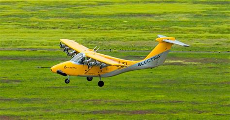 U S Navy Assesses Electra Estol Aircraft For Ship Based Logistics