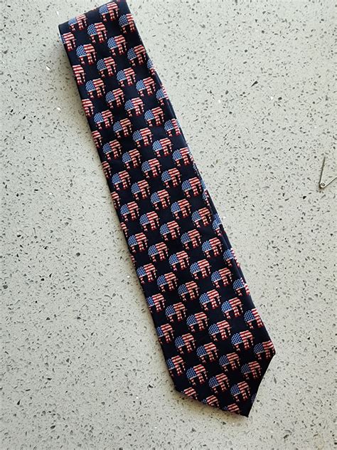 Museum Artifacts Tie Republican 100 Silk Elephants N… Gem