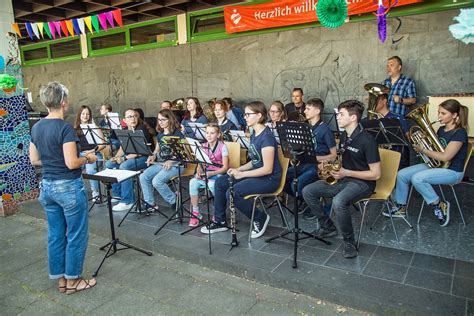 Sommerfest An Der St Stephanus Realschule Plus Nachtsheim Lockte Viele