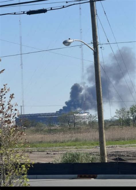 Is Metlife Stadium On Fire Truth Behind Viral Photo Appearing To Show