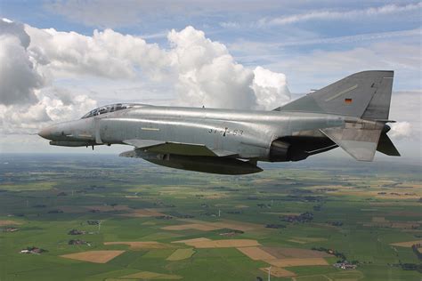 F-4 Phantom II Savaş Uçağı Resimleri ~ Savaş Uçakları