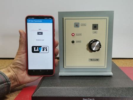 Arduino Door Lock With Smartphone Flashlight Login Li Fi Project Arduino Maker Pro