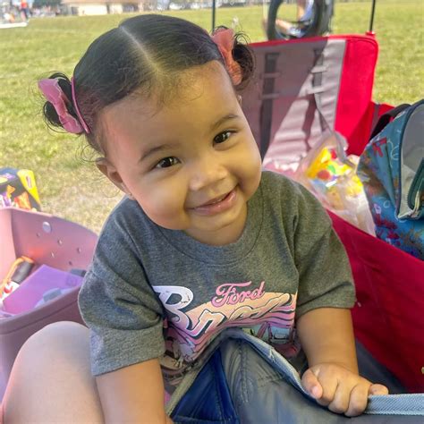 Pin On Girl Mom 🎀👩🏽‍🍼
