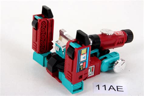 Complete Transformers® G1 Perceptor Sku 367491