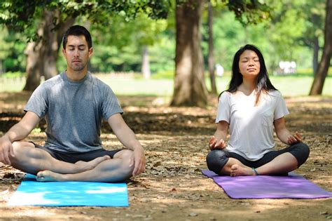 Can Meditation Improve Relationships Popsugar Love And Sex