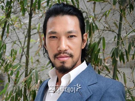 [포토] 김민에게 빠져들다