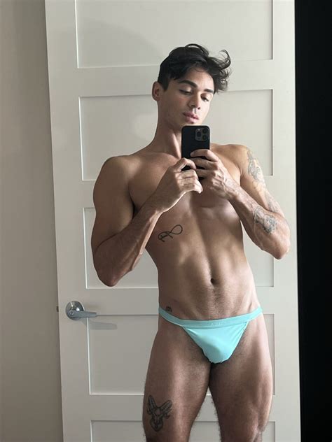 Model Of The Day Osmar Sanjurjo Daily Squirt