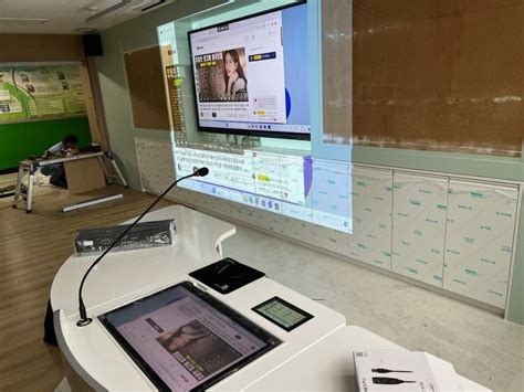 운광초등학교 전자칠판 전자교탁 빔프로젝터 설치 사례 스마트교실 비바솔루션