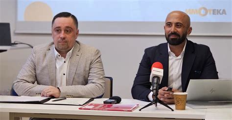 сп твоят БИЗНЕС On Linkedin В края на 2023 г на всеки 100 имотни оферти е имало 130 купувачи