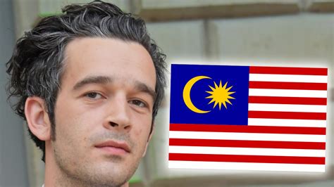 Matty Healy S Same Sex Onstage Kiss Gets Malaysia Music Fest Canceled