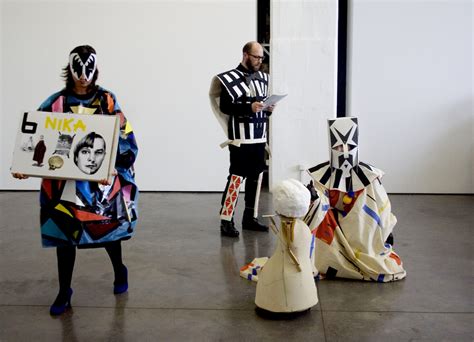 Karina Bisch — Aware