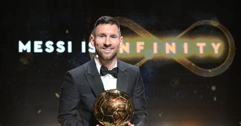 5발롱 호날두 보고 있나 메시 발롱도르 8회 수상 유일 Goat 메신 神