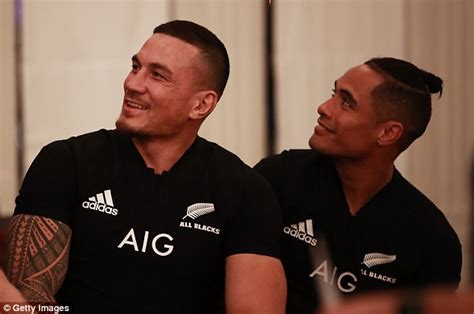 Candice Warner Apologises To Sonny Bill Williams Over Toilet Tryst