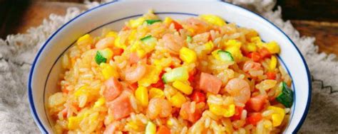 玉米火腿鸡蛋炒饭怎么做 玉米火腿鸡蛋炒饭的做法介绍 知秀网