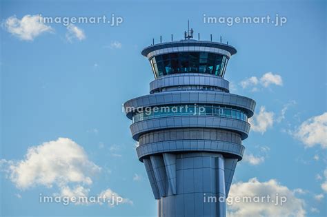 空港の管制塔の写真素材 222380332 イメージマート
