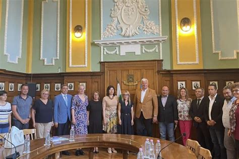 Министърът на иновациите и растежа се срещна с ръководства на 7 университета в града в Пловдив