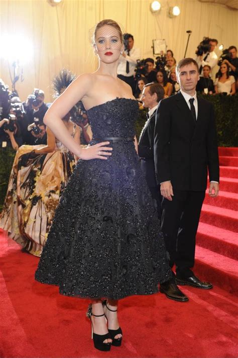 패션엔 밀레니얼 아이콘 제니퍼 로렌스의 베스트 레드 카펫 스타일