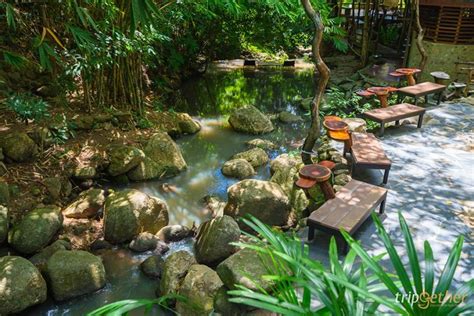 5 ร้านอาหาร คาเฟ่ริมลำธาร มีที่นั่งกลางน้ำให้ได้จุ่มเท้าแช่น้ำเย็นๆ